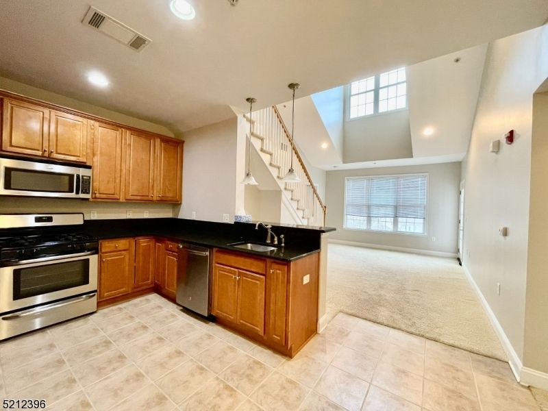 8405 Sanctuary Blvd #8405, Riverdale, NJ 07457 - See Est. Value ...