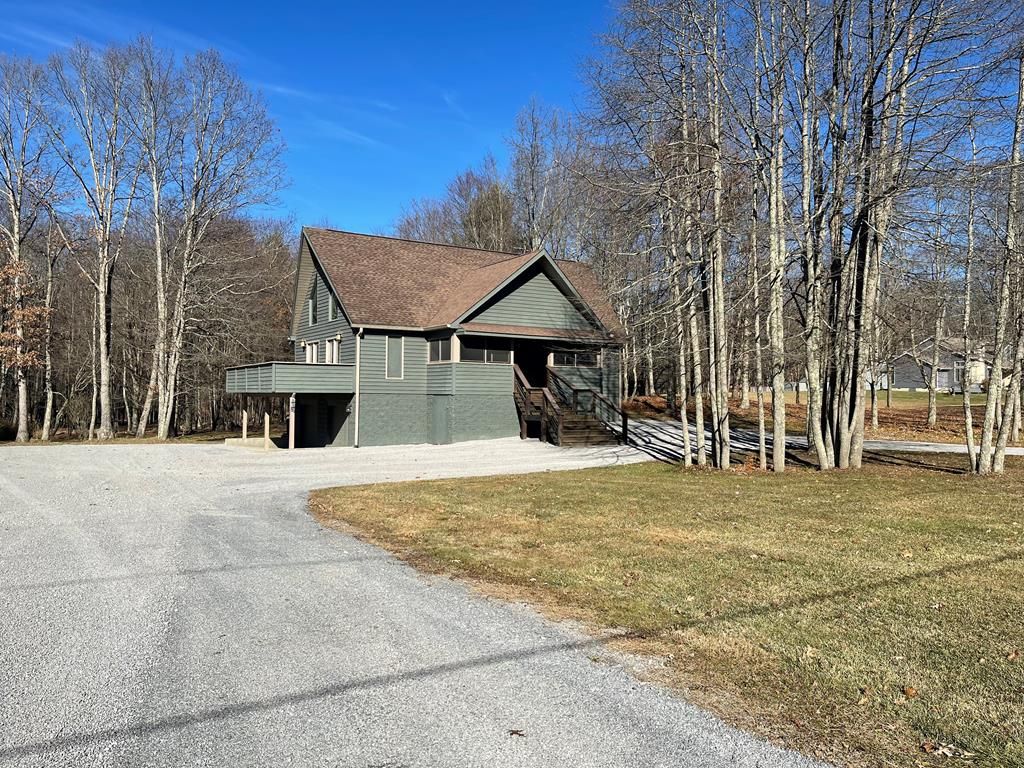 416 Rebecca Ln, Beaver, WV 25813 - See Est. Value, Schools & More