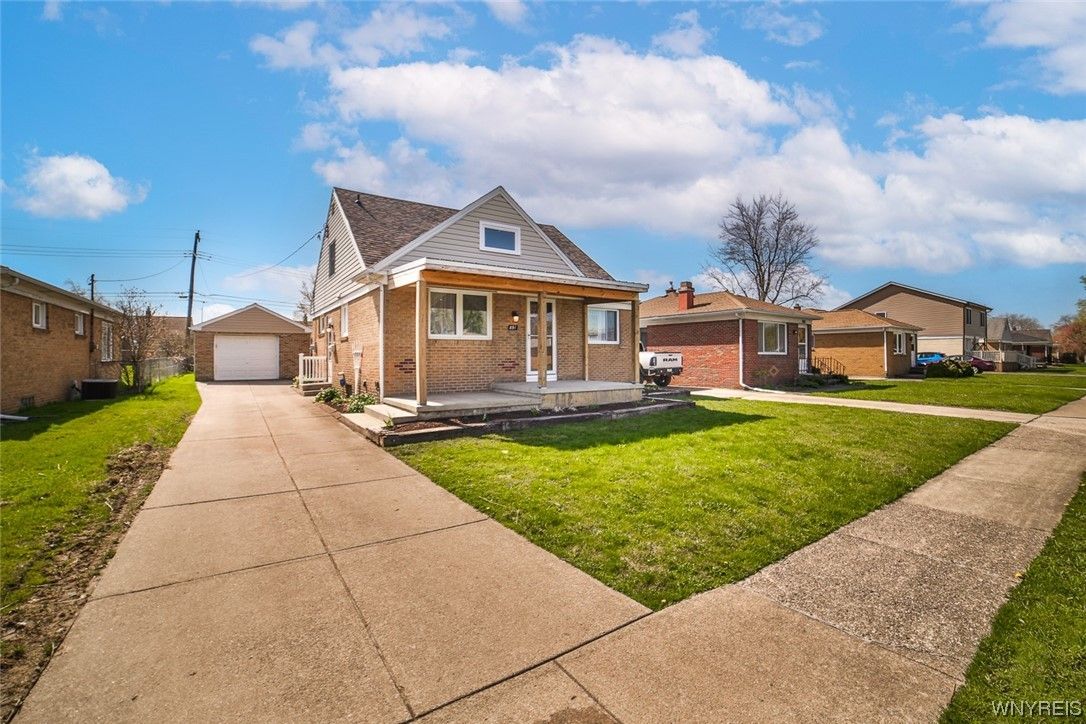 891 George Urban Blvd, Cheektowaga, NY 14225 - See Est. Value, Schools ...