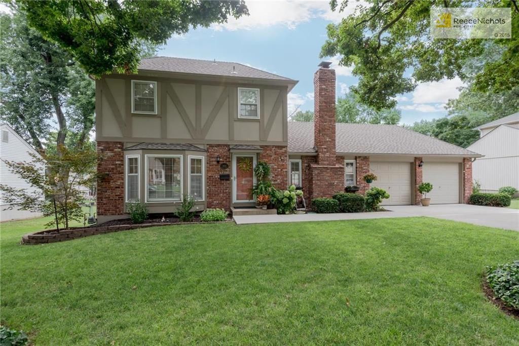 9715 Slater St, Overland Park, KS 66212 - See Est. Value, Schools & More