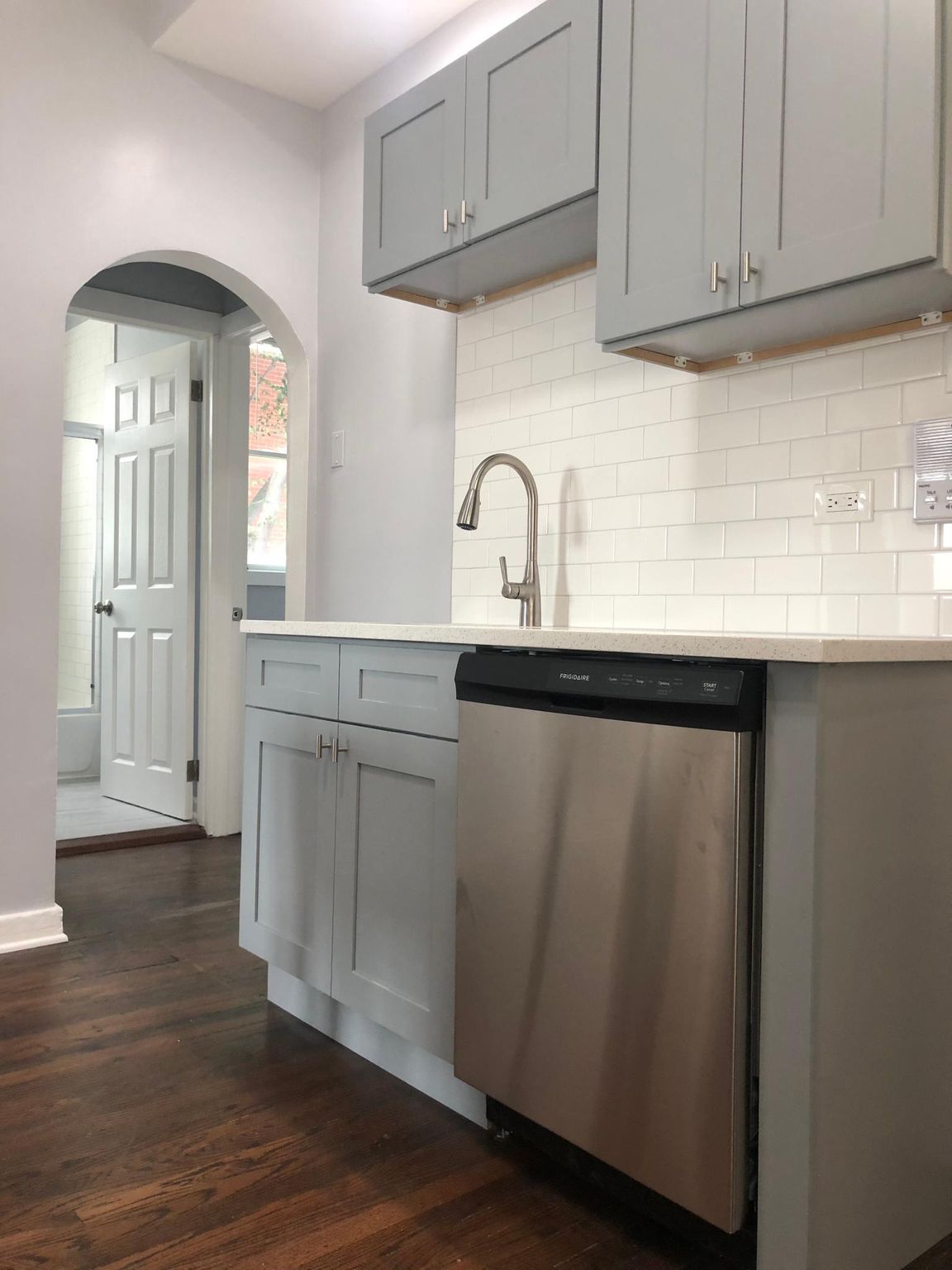 3633 N Elston Ave #2F, Chicago, IL 60618 - See Est. Value, Schools & More