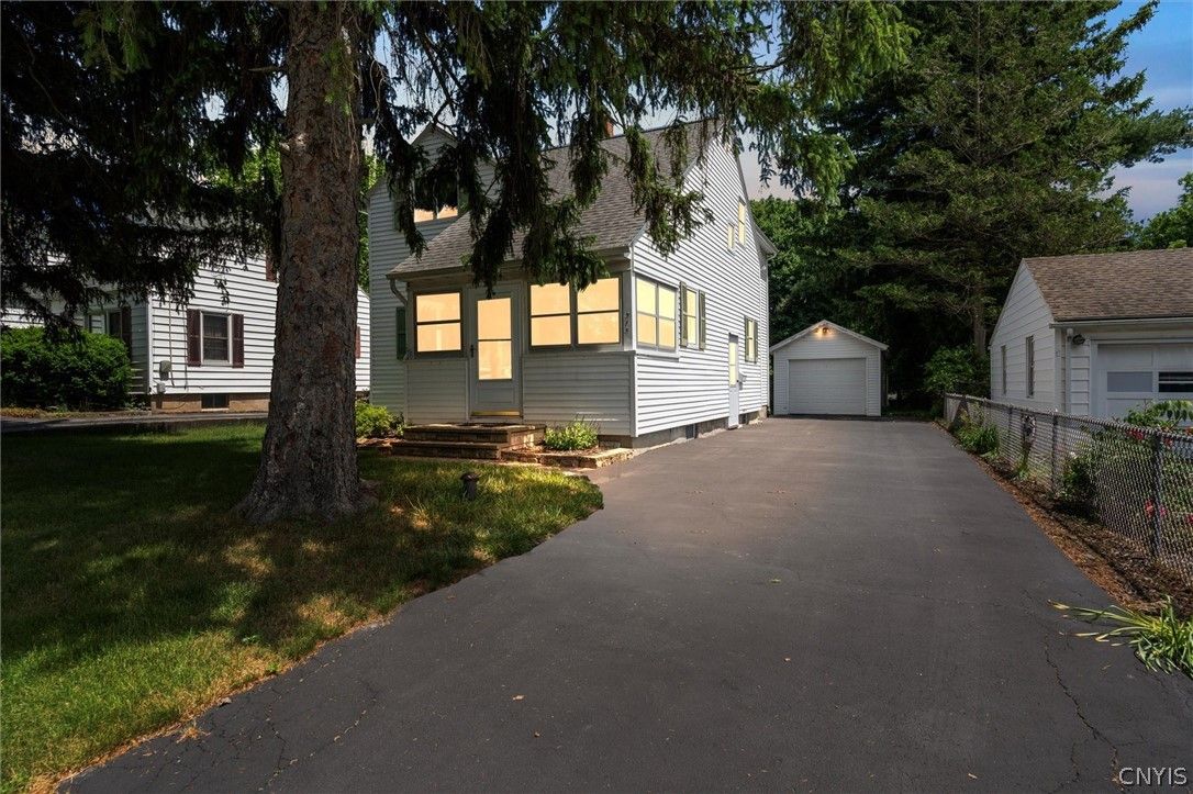 515 S Terry Rd, Syracuse, NY 13219 - See Est. Value, Schools & More