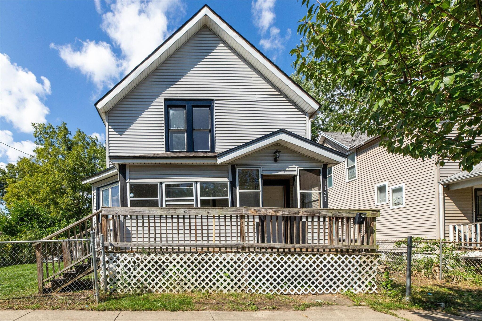 1323 Krom St, Kalamazoo, MI 49007 | MLS# 24004087 | Trulia
