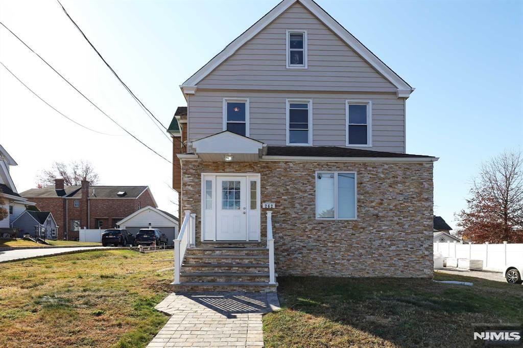 262 Raymond St, Hasbrouck Heights, NJ 07604 - See Est. Value, Schools ...