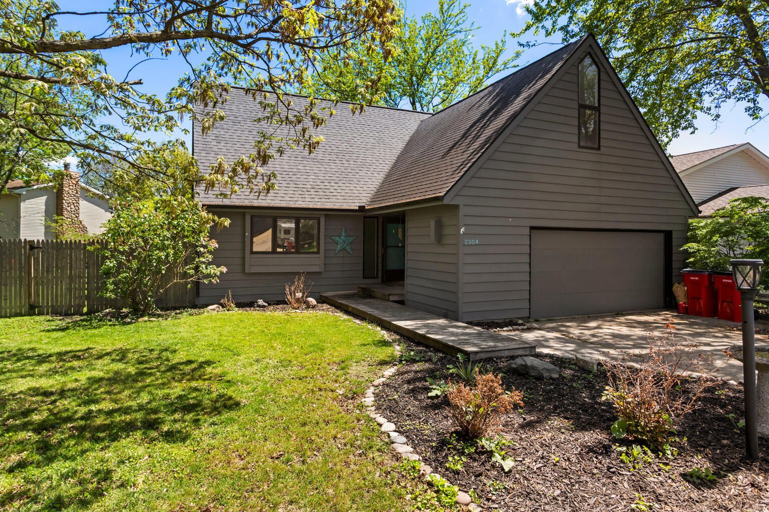 2304 Sumac Ct N, Champaign, IL 61821 - See Est. Value, Schools & More