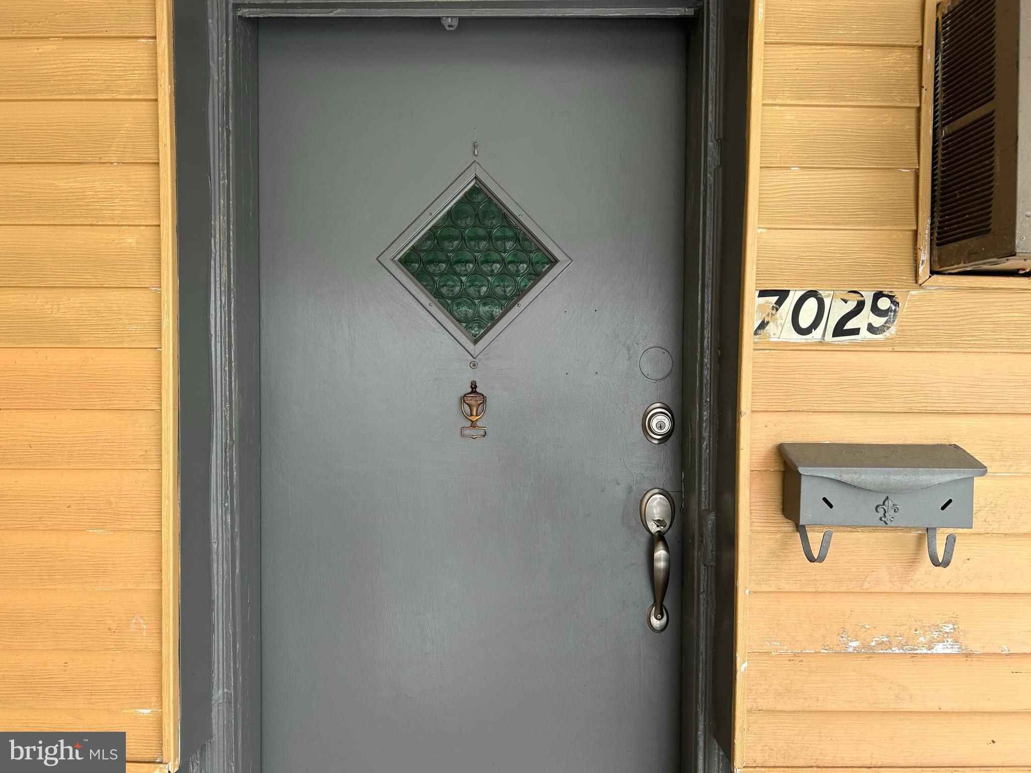 7029 Clover Ln, Upper Darby, PA 19082 - See Est. Value, Schools & More