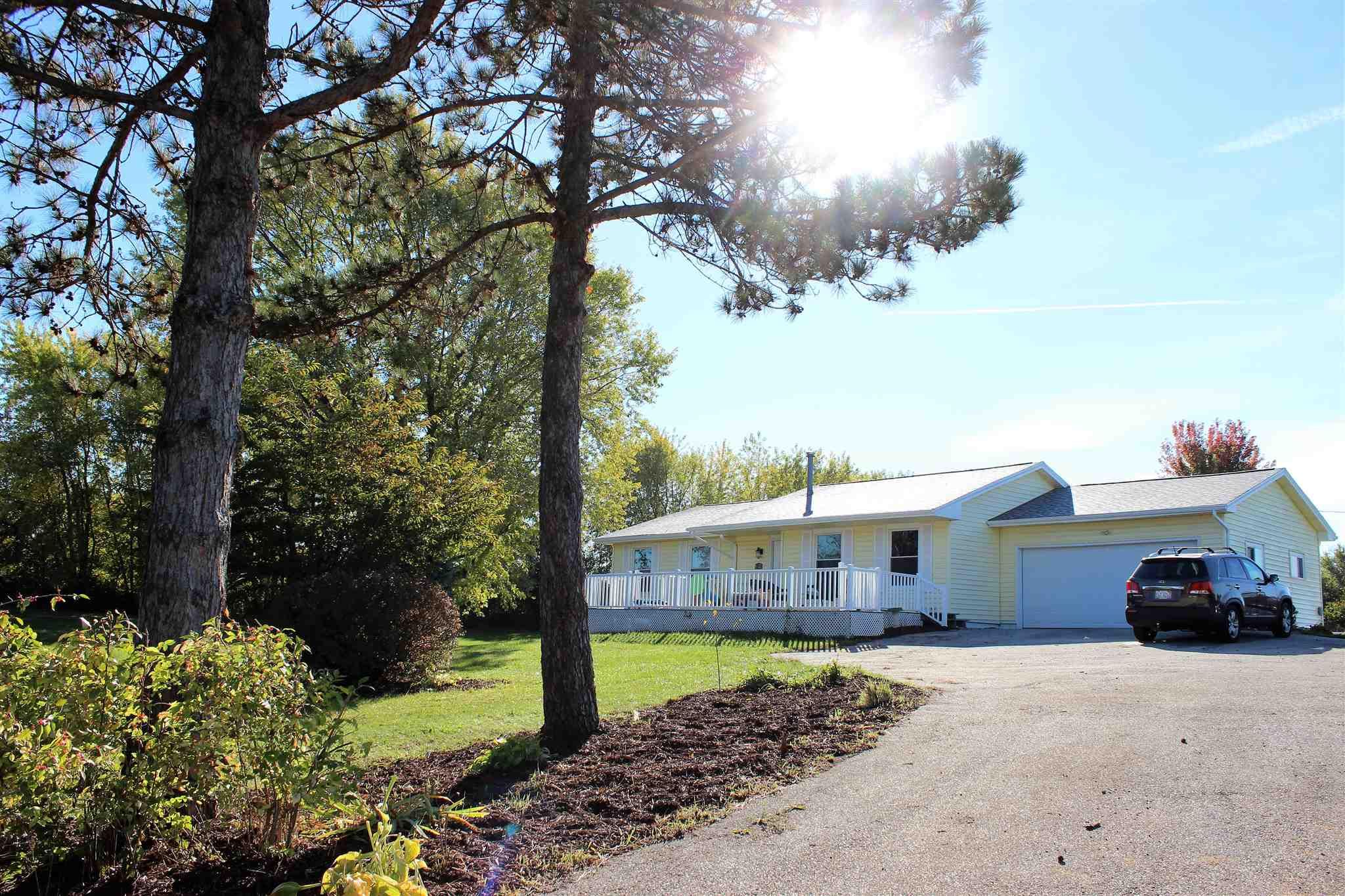 6922 92nd Ave W, Taylor Ridge, IL 61284 - See Est. Value, Schools & More