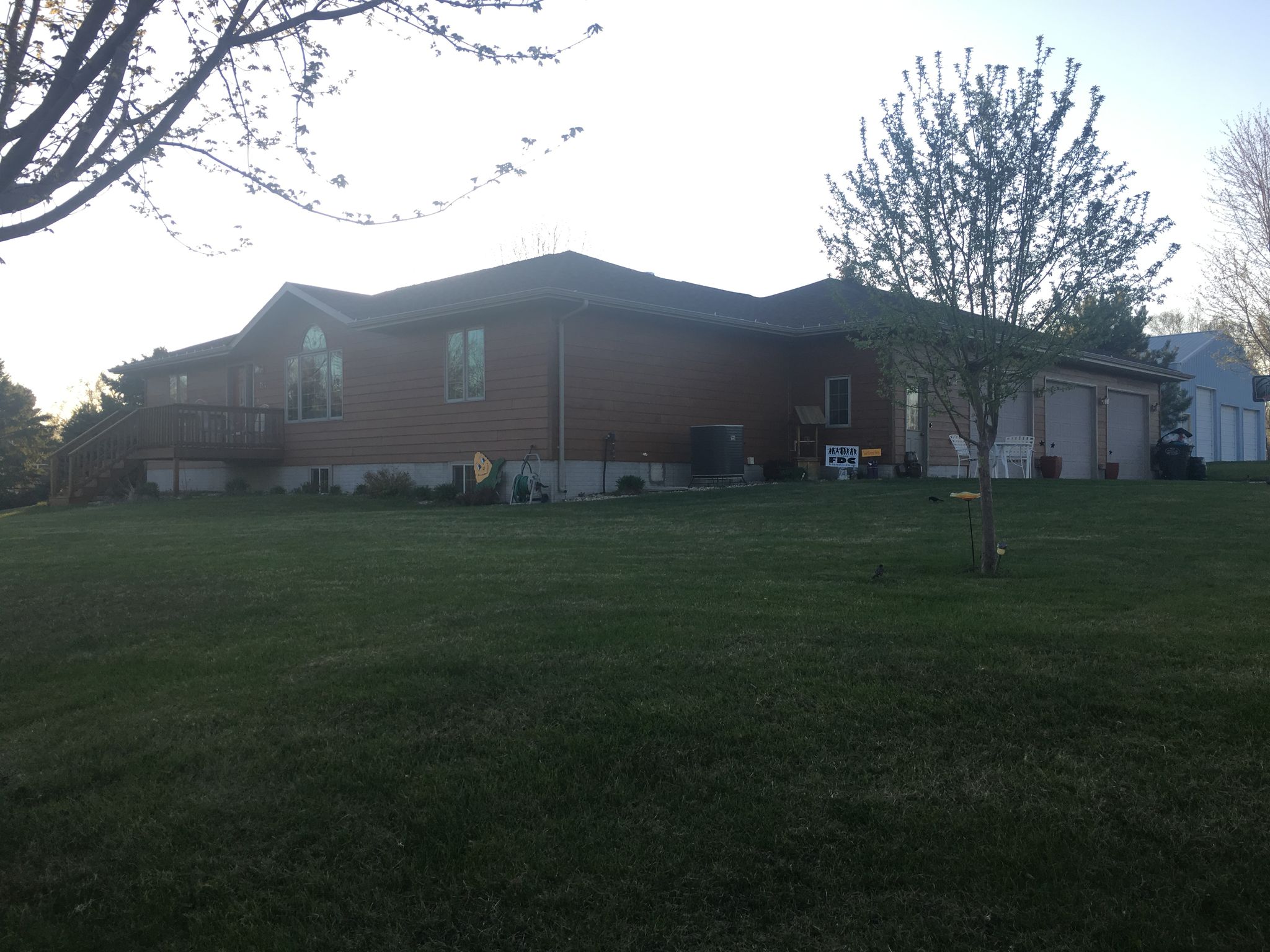184 S Harmon Dr, Mitchell, SD 57301 - See Est. Value, Schools & More