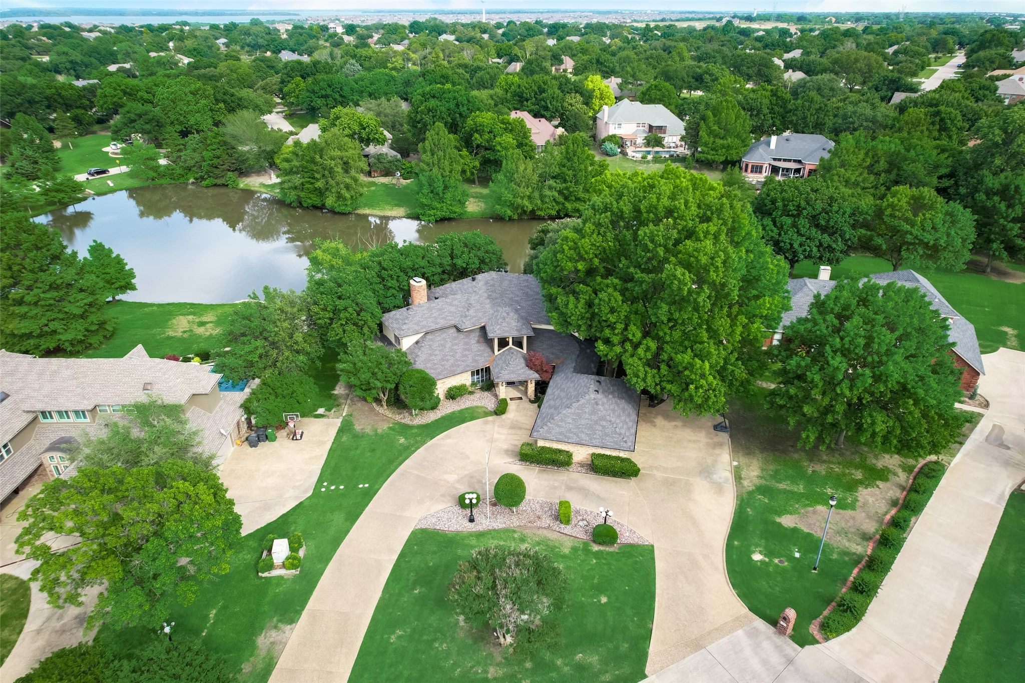 25 Lago Vis W, Lucas, TX 75098 - See Est. Value, Schools & More