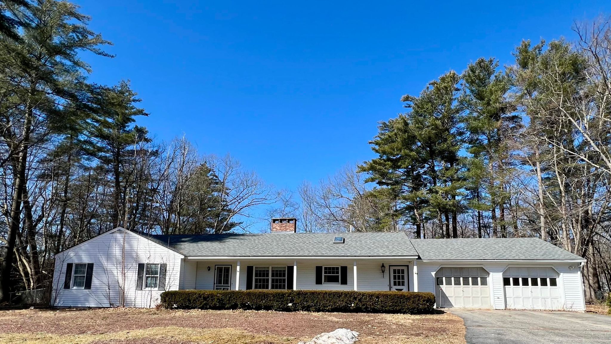 7 Russell Drive, Springvale, ME 04083 - See Est. Value, Schools & More