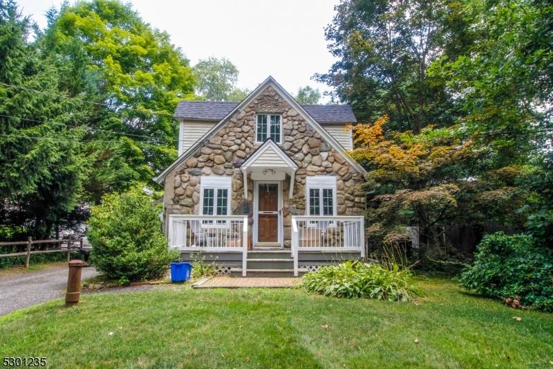 16 N Reilly Rd, Oak Ridge, NJ 07438 - See Est. Value, Schools & More