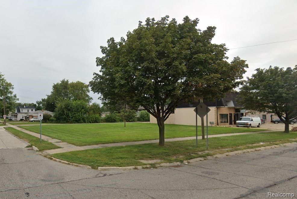 18632 Van Born Rd, Dearborn Heights, MI 48125 - See Est. Value, Schools ...