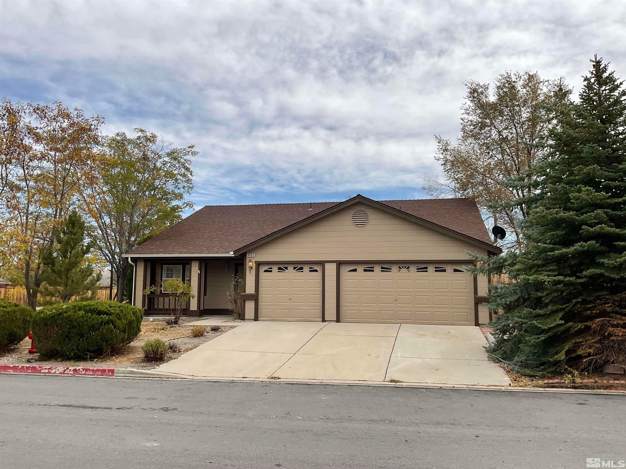 9890 Crystalline Dr, Reno, NV 89506 - See Est. Value, Schools & More