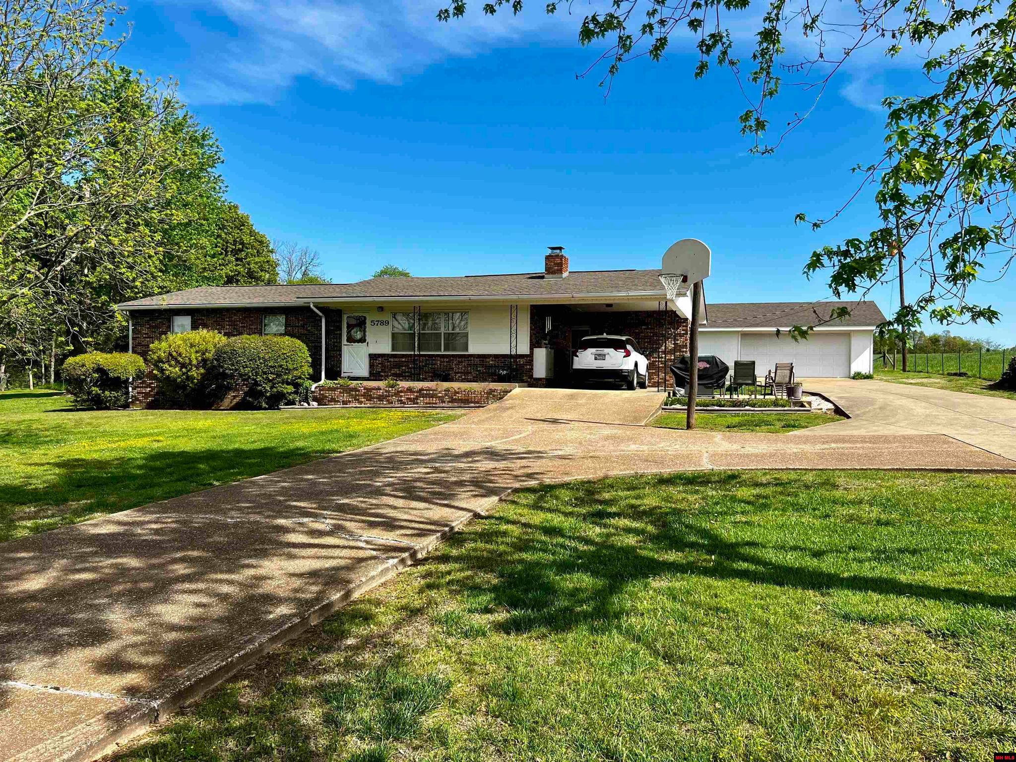 5789 County Road 27, Mountain Home, AR 72653 - See Est. Value, Schools ...