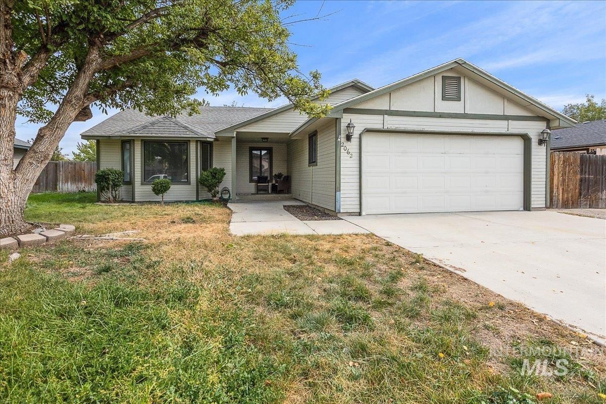 2062 N Lark Pl, Meridian, ID 83646 - See Est. Value, Schools & More