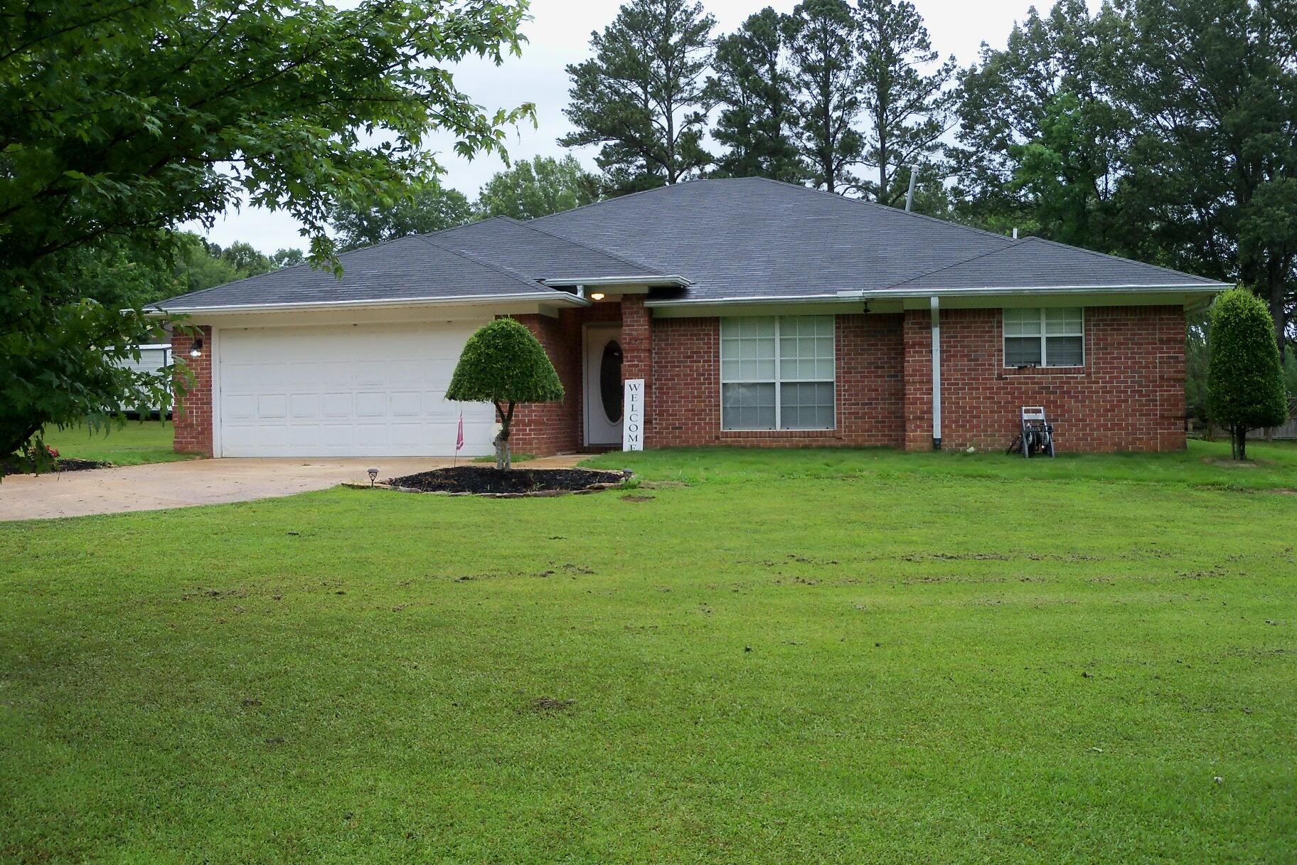 122 Sprayberry Dr, Nettleton, MS 38858 - See Est. Value, Schools & More