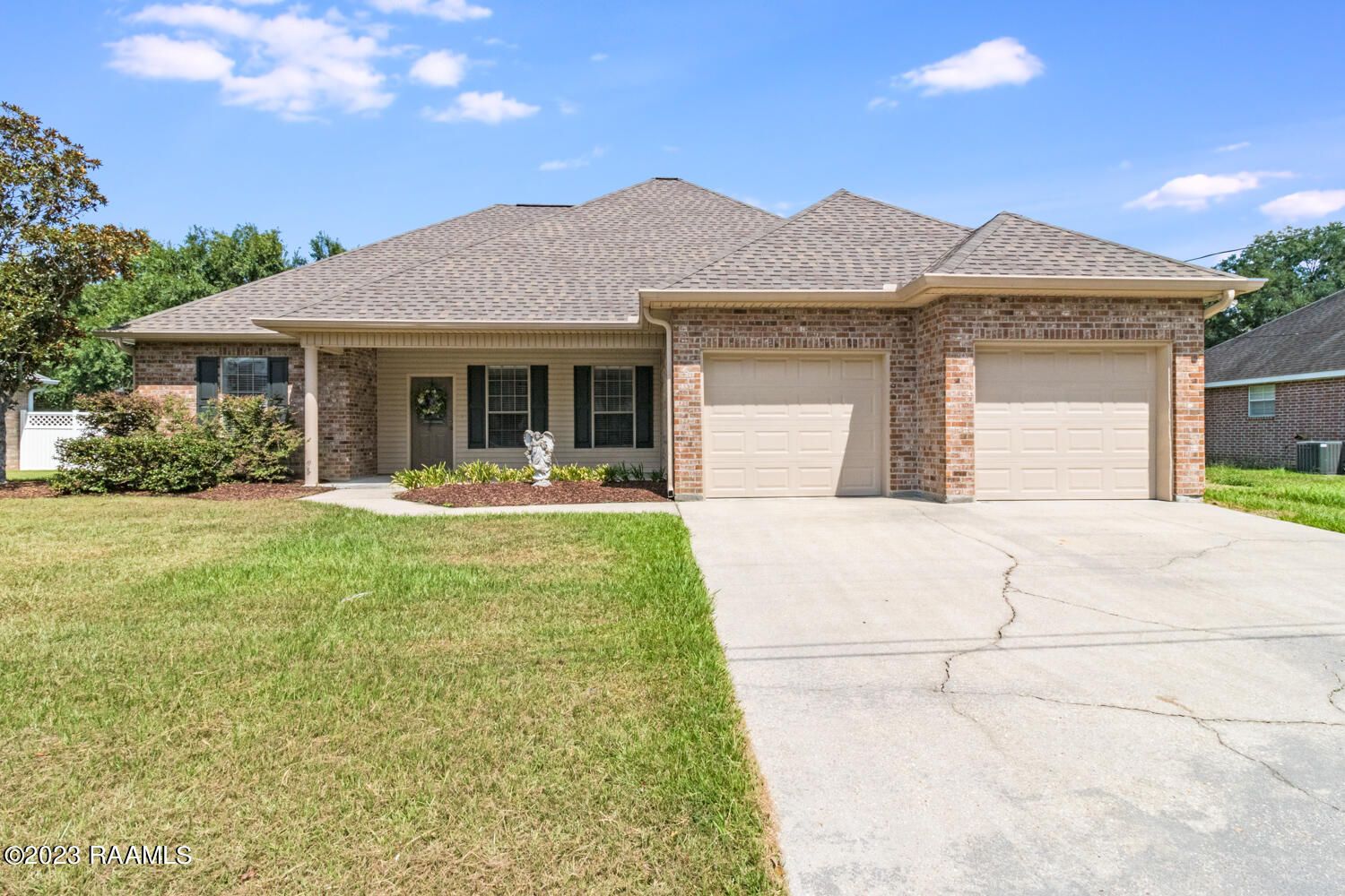 2174 Dustin Morgan Loop, Opelousas, LA 70570 - See Est. Value, Schools ...