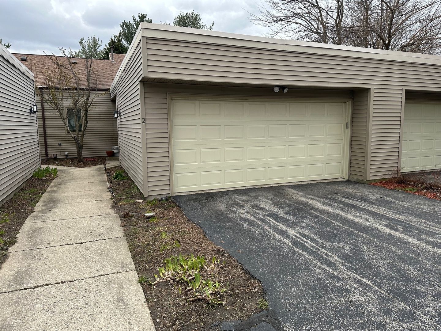 5285 Dierks Dr #2, Rockford, IL 61108 - See Est. Value, Schools & More