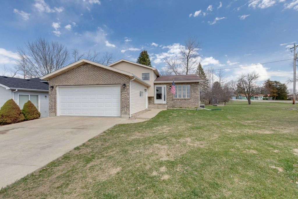 6221 248th Ave, Salem, WI 53168 - See Est. Value, Schools & More