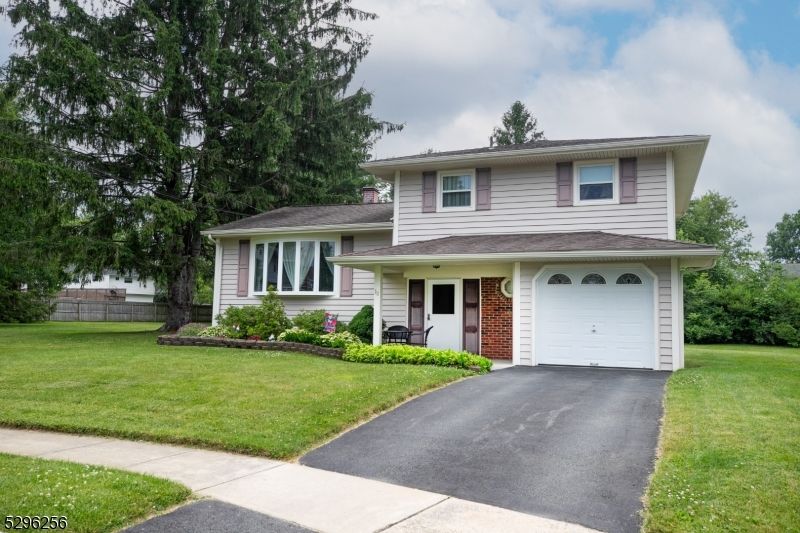 10 Kemah Pl, Flanders, NJ 07836 - See Est. Value, Schools & More