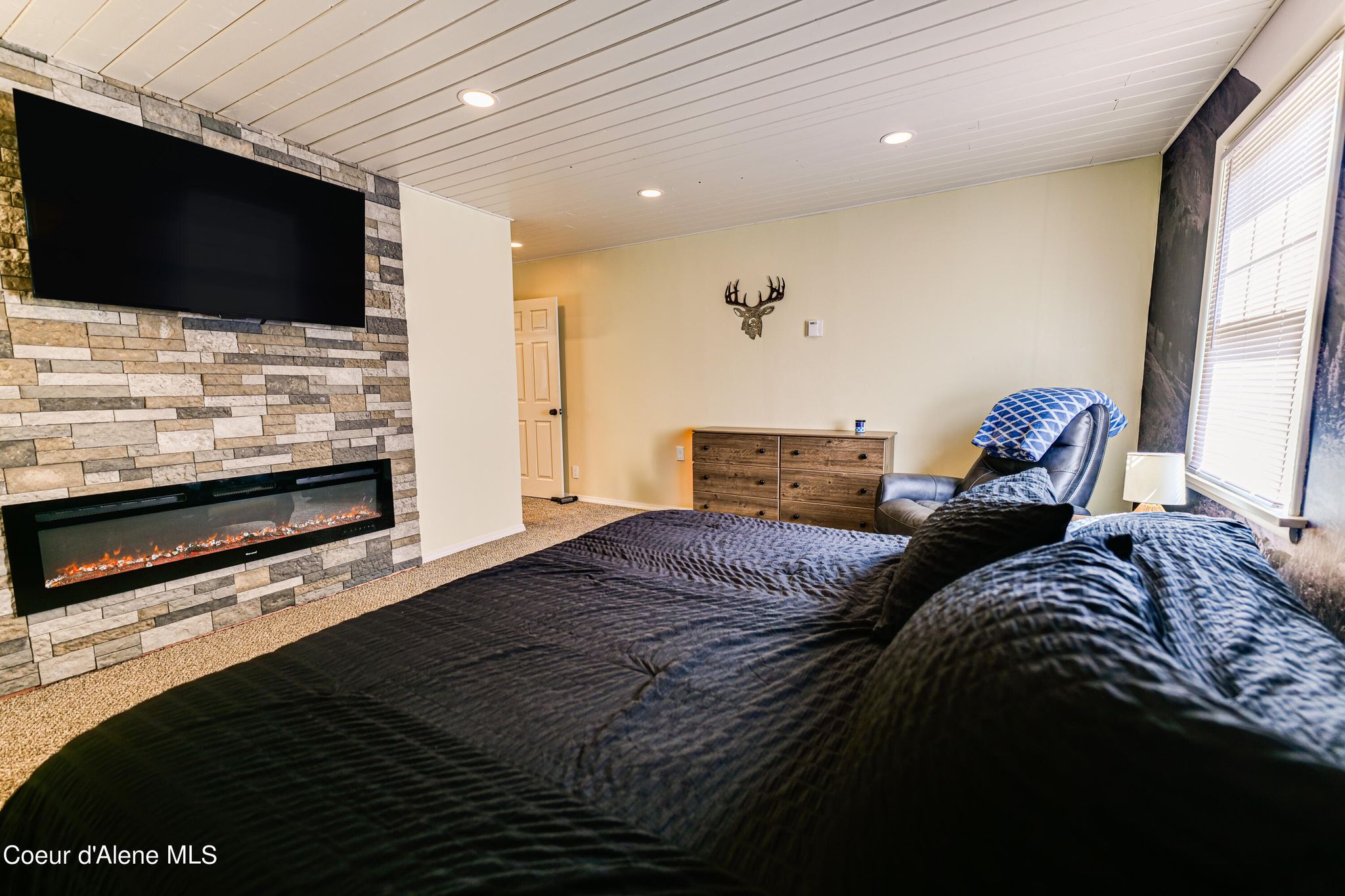 104 W 9th St, Silverton, ID 83867 | MLS# 24-3970 | Trulia