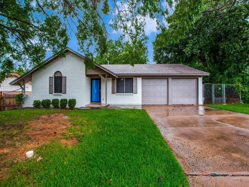 1411 Morrison Dr, Denison, TX 75020 - See Est. Value, Schools & More
