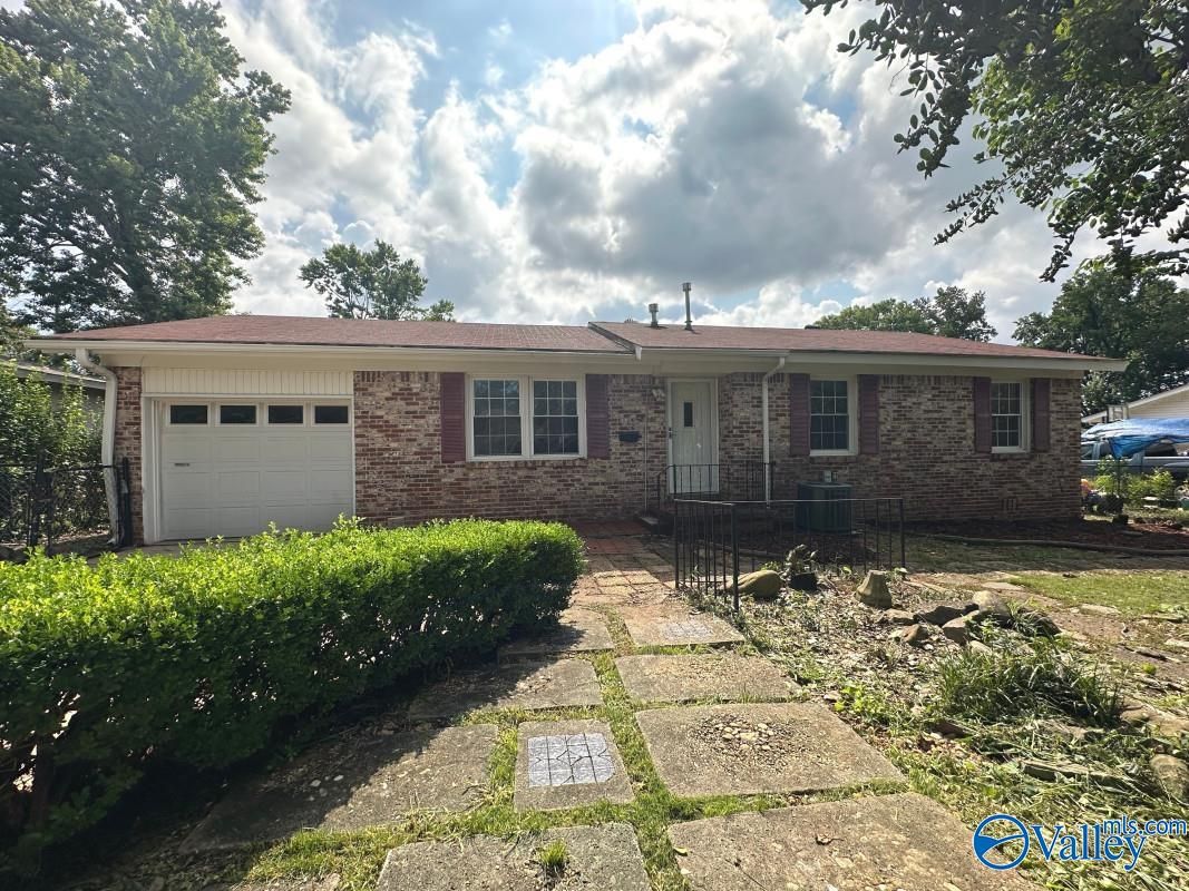 3221 Bayless Dr SW, Huntsville, AL 35805 - See Est. Value, Schools & More