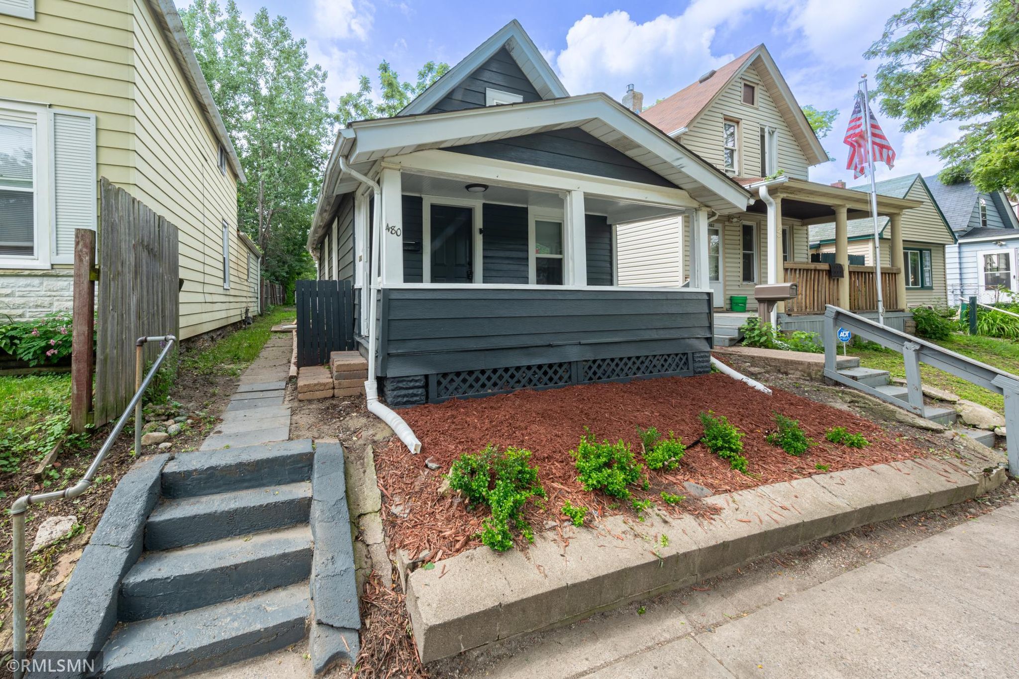 480 Lawson Ave W, Saint Paul, MN 55117 - See Est. Value, Schools & More