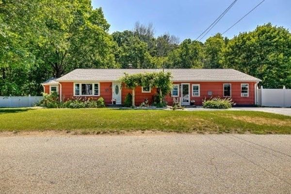 67 Dennison Ln, Southbridge, MA 01550 - See Est. Value, Schools & More