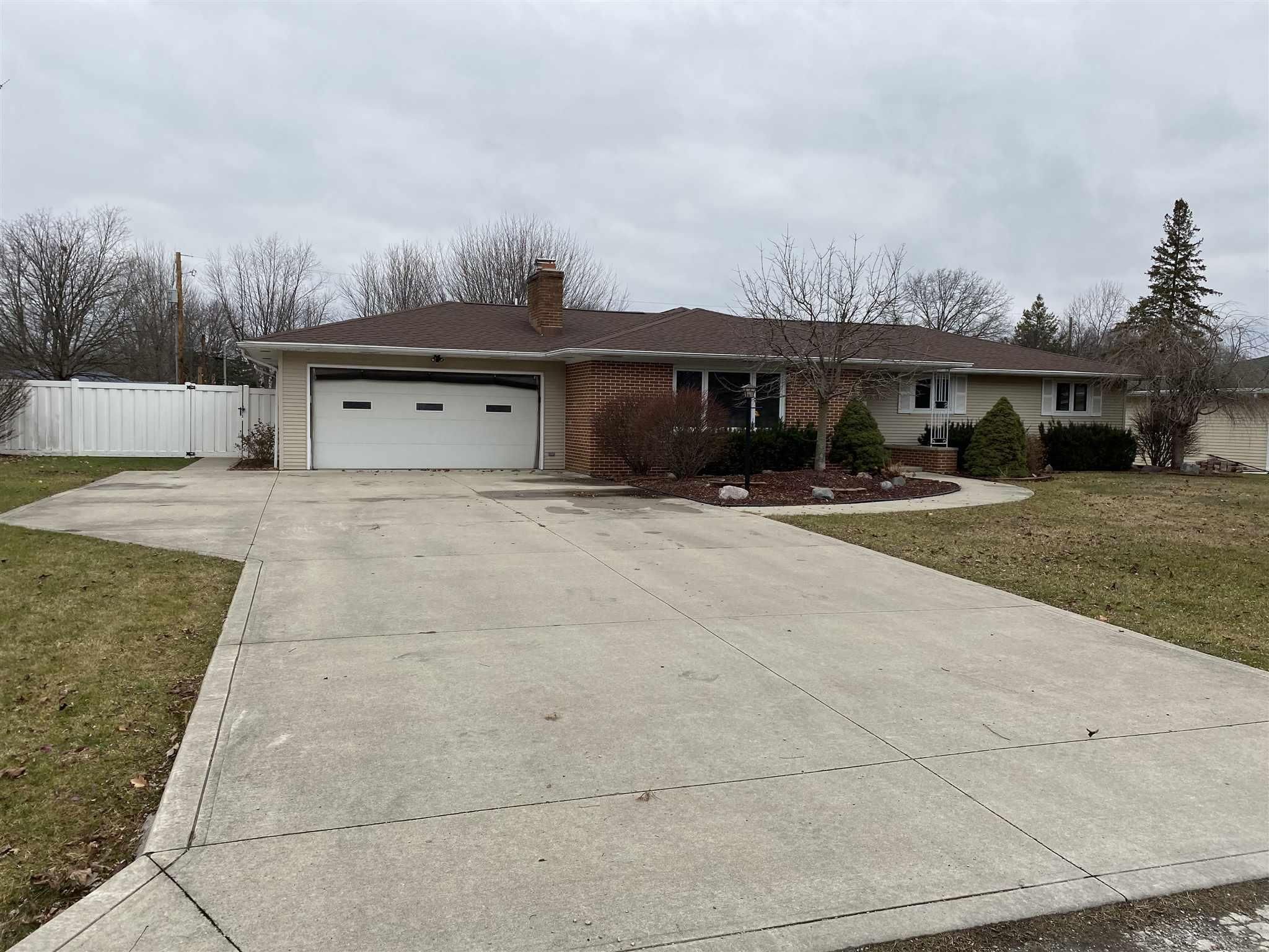 6835 Lamont Dr, Fort Wayne, IN 46835 | Trulia