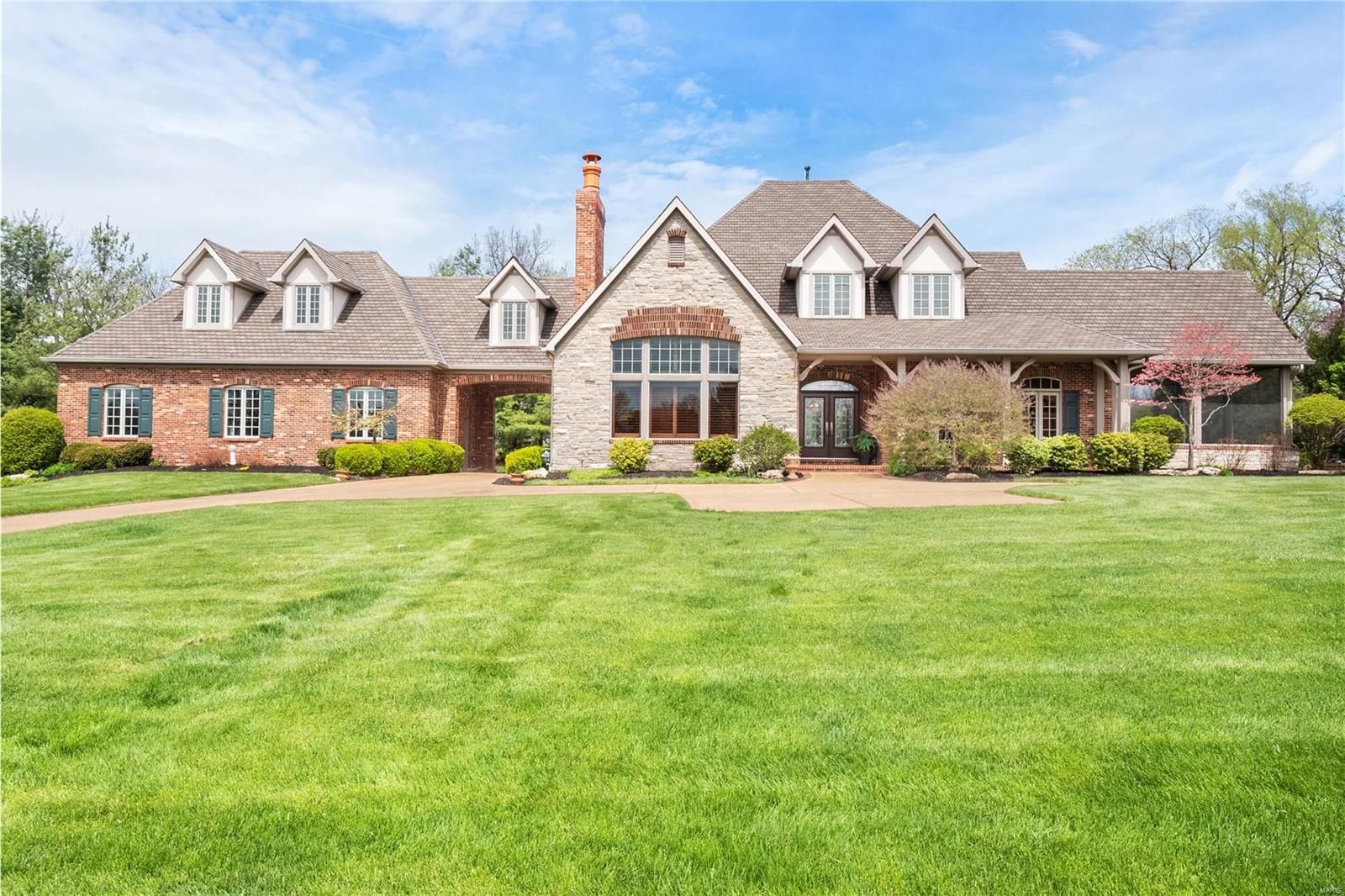 12715 Clayton Rd, Saint Louis, MO 63131 - See Est. Value, Schools & More