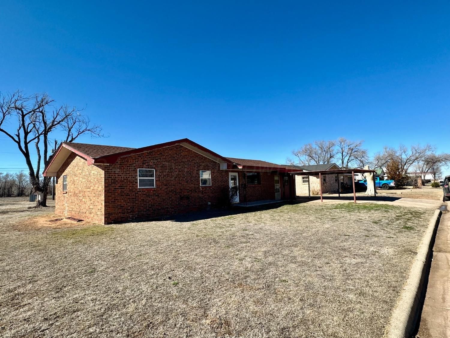 705 N Hale Ave, Tulia, TX 79088 | MLS# 24-5685 | Trulia