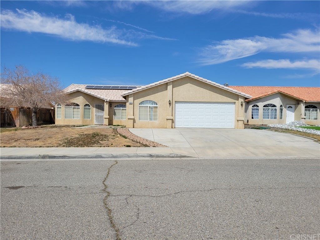 13334 Brianhead Ct, Victorville, CA 92394 - See Est. Value, Schools & More