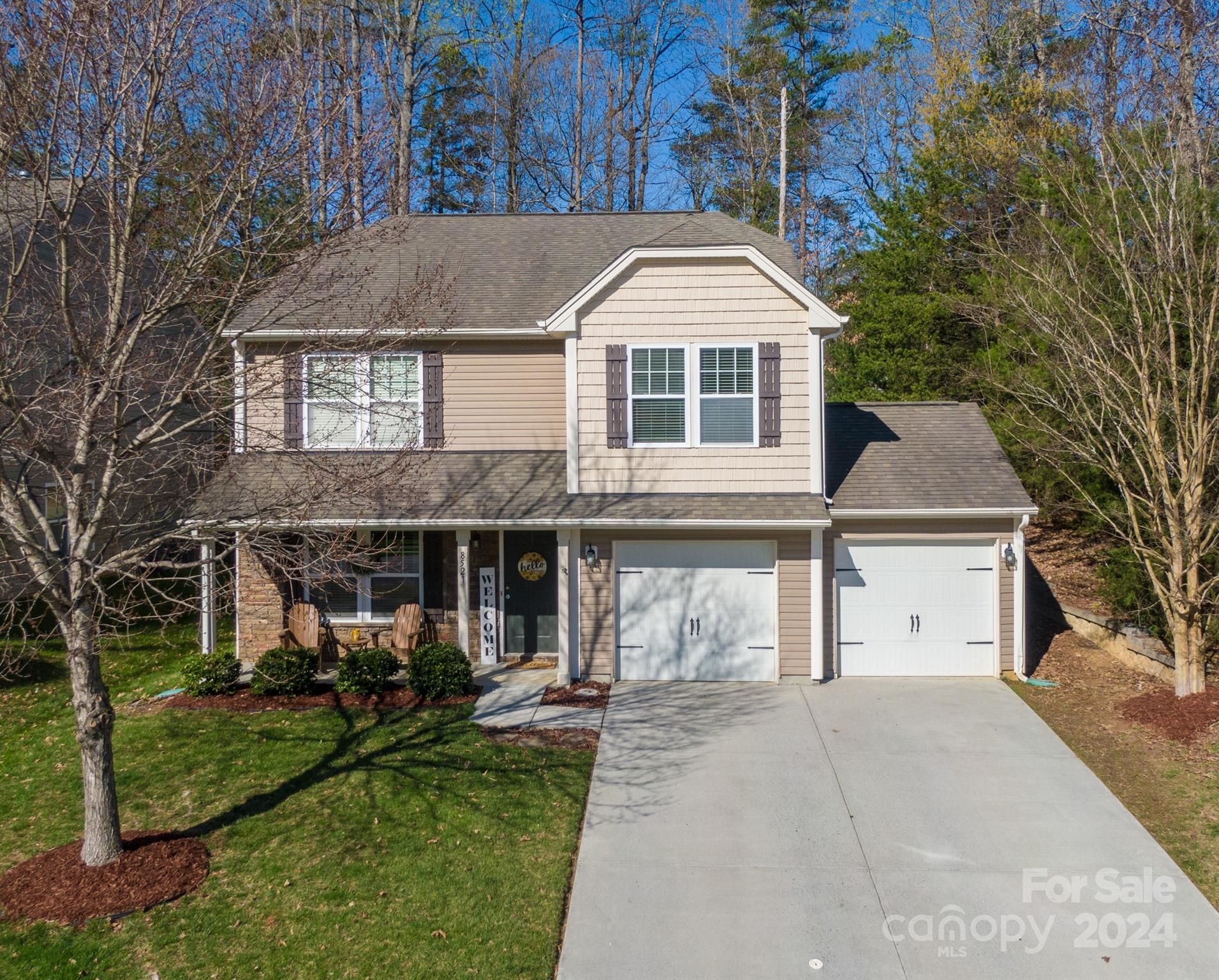 8521 Lustre Rd, Charlotte, NC 28215 - See Est. Value, Schools & More