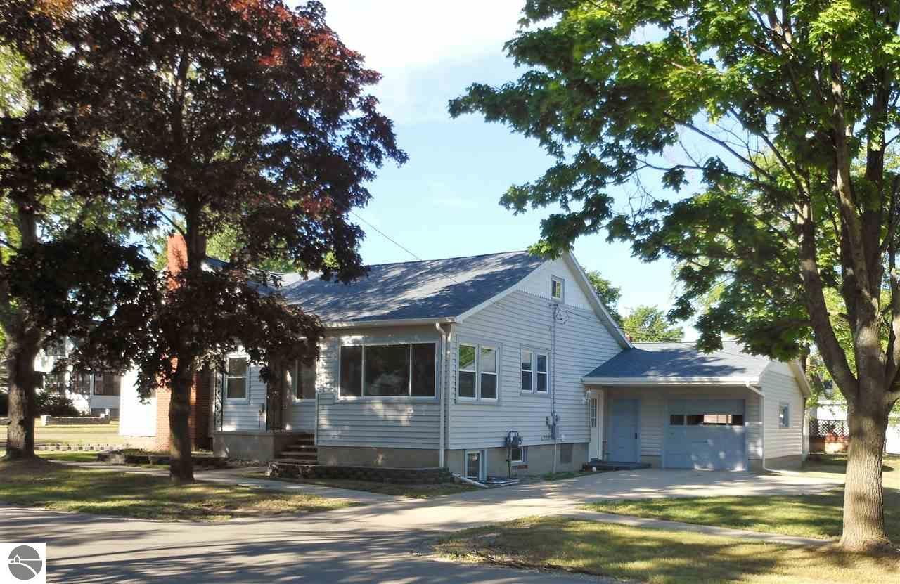 220 Tawas St, East Tawas, MI 48730 - See Est. Value, Schools & More