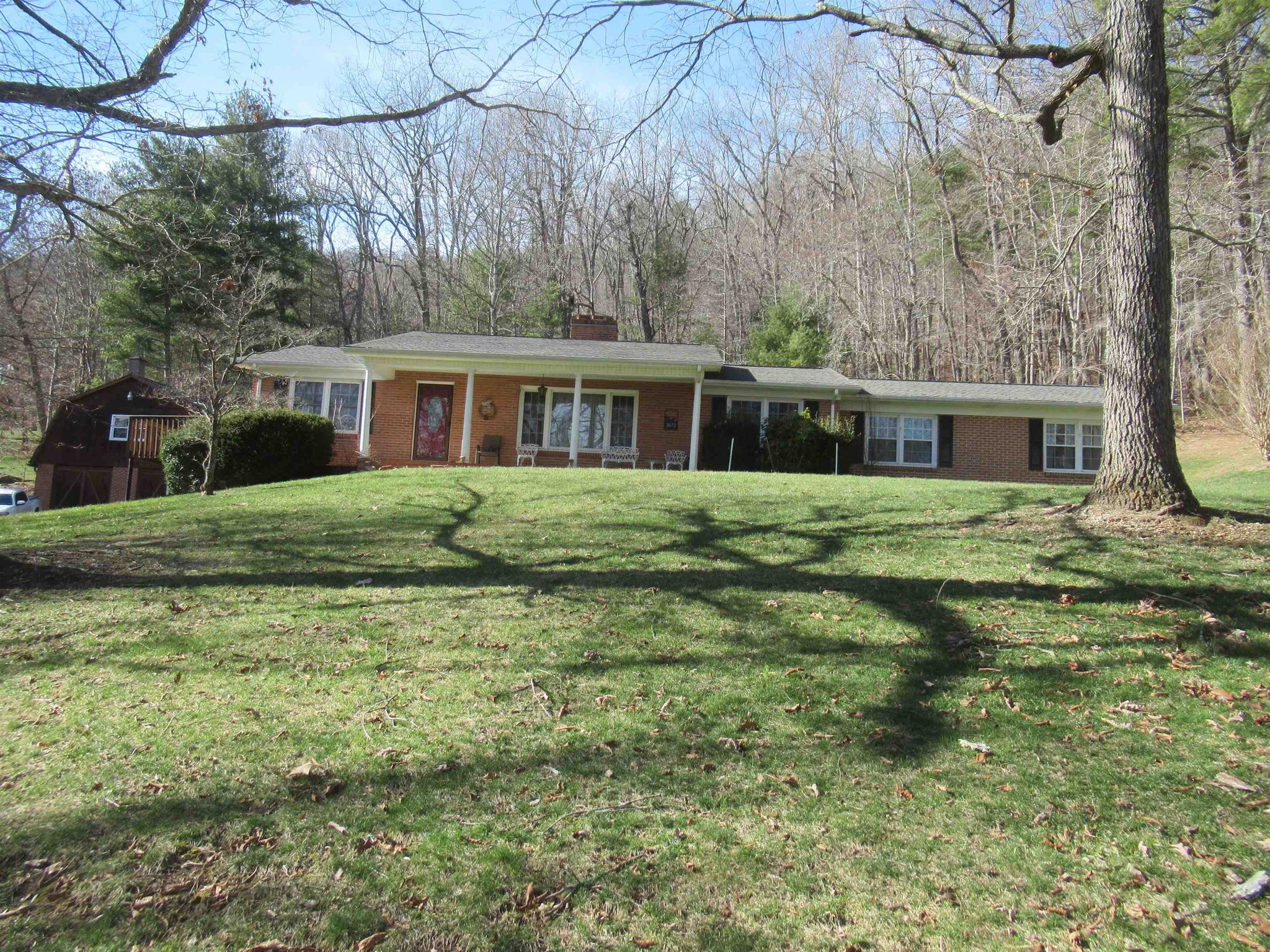 3673 Lee Hwy, Draper, VA 24324 - See Est. Value, Schools & More