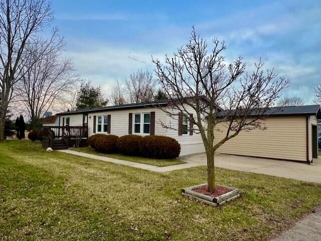 290 Maple Run, Mason, MI 48854 - See Est. Value, Schools & More