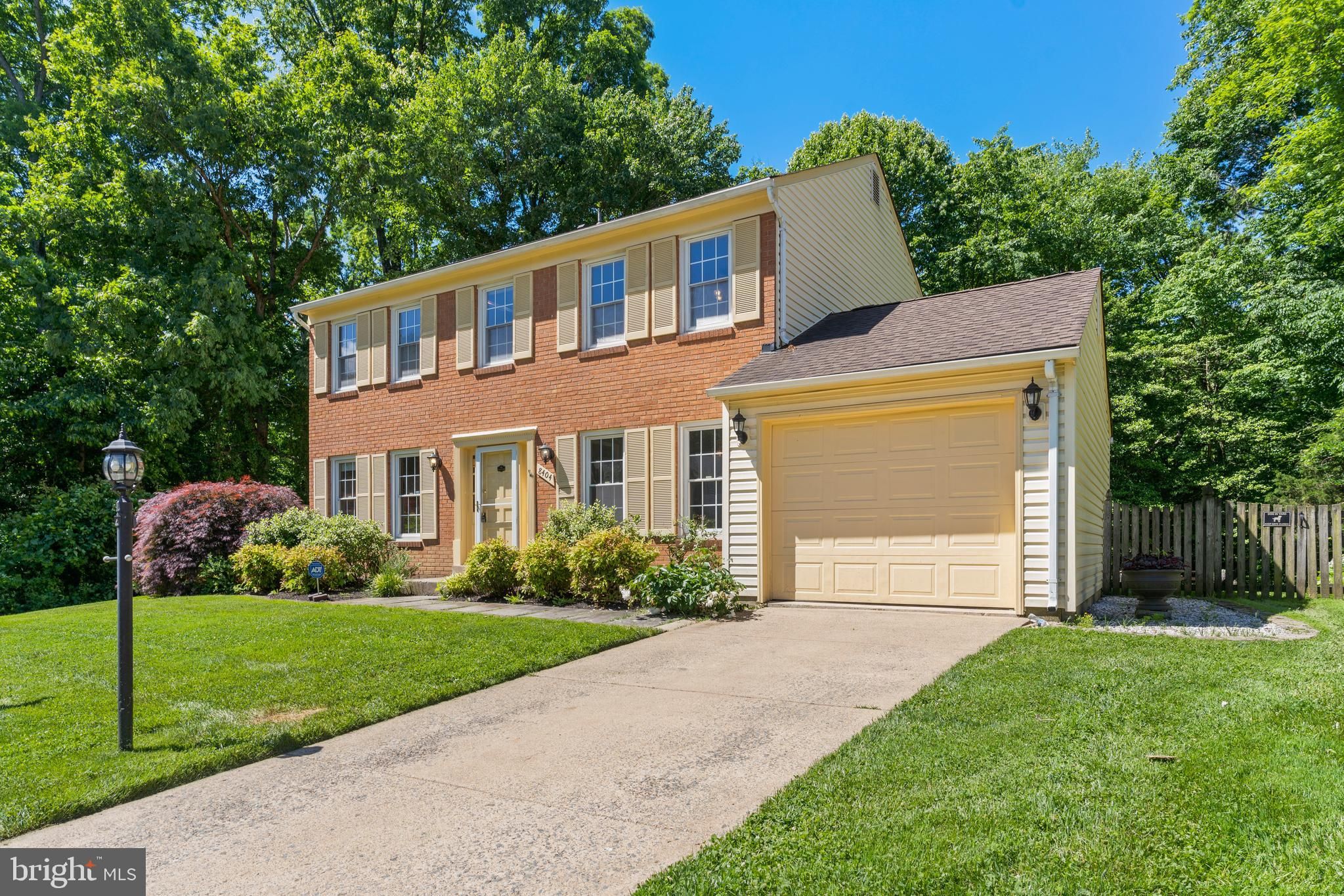 8404 Finlay Ct, Springfield, VA 22153 - See Est. Value, Schools & More