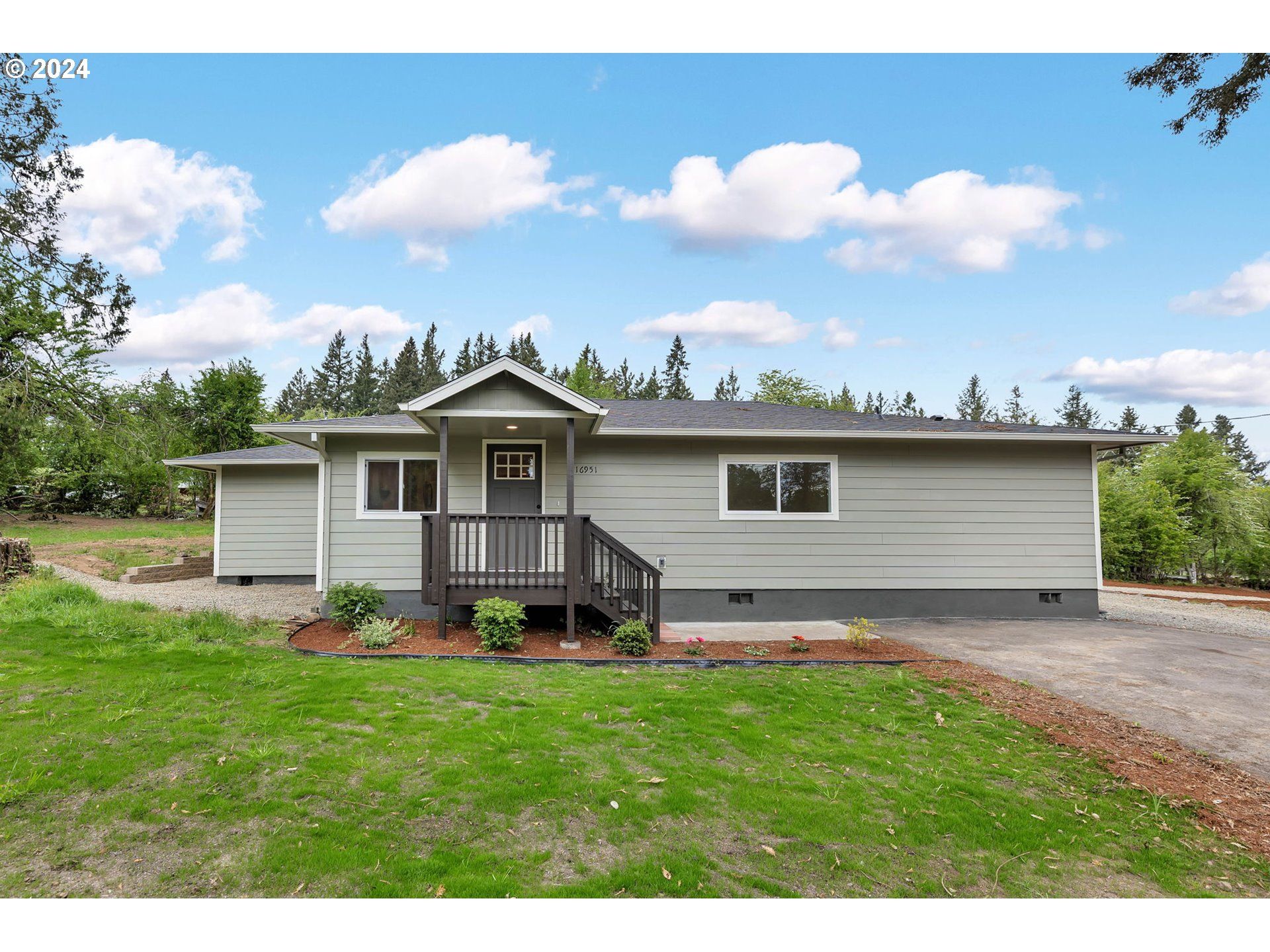 16951 S Redland Rd, Oregon City, OR 97045 - See Est. Value, Schools & More