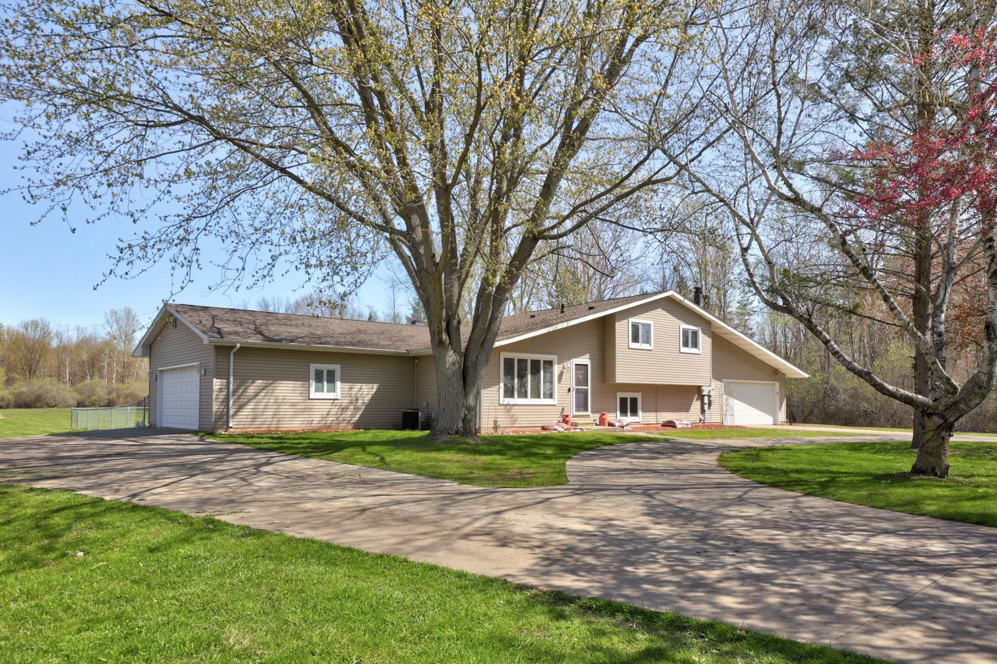 5555 McGrandy Rd, Bridgeport, MI 48722 - See Est. Value, Schools & More