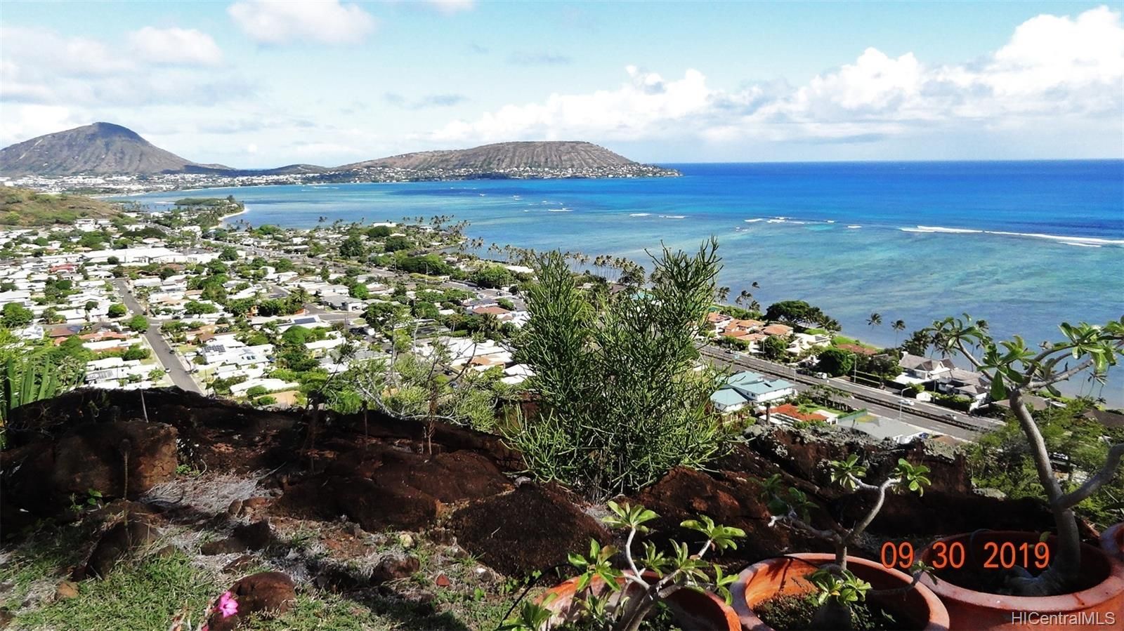 35 Puuikena Pl, Honolulu, HI 96821 - See Est. Value, Schools & More