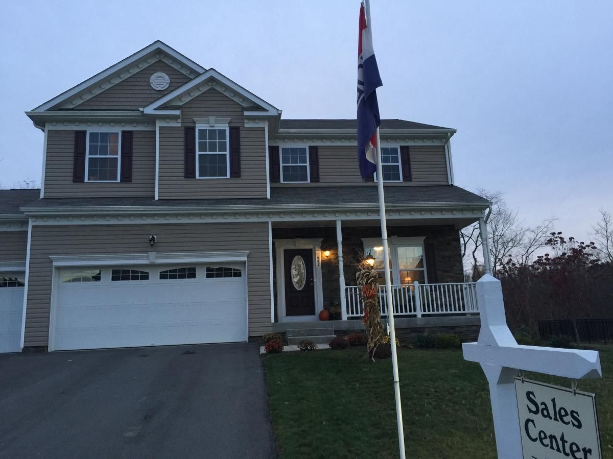 447 Beech Dr, Mc Kees Rocks, PA 15136 - See Est. Value, Schools & More