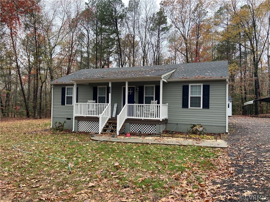 15601 Hills Ln, Disputanta, VA 23842 - See Est. Value, Schools & More