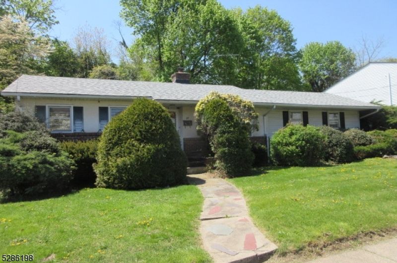 37 Glendale St, Nutley, NJ 07110 - See Est. Value, Schools & More