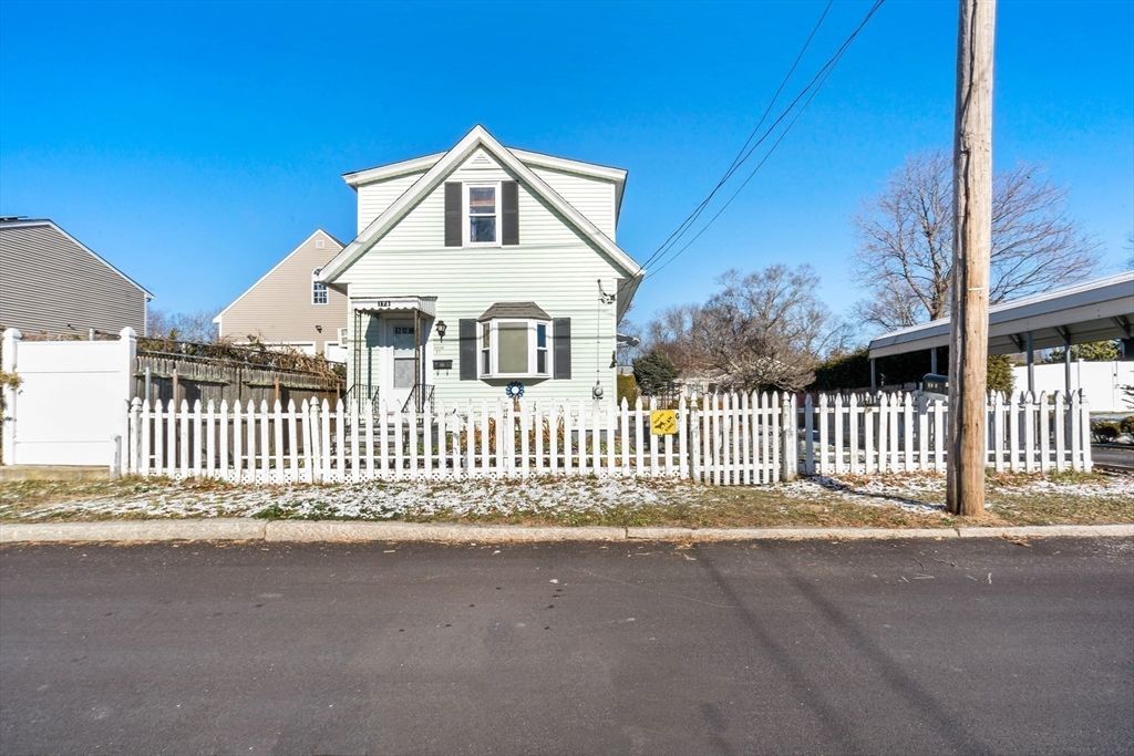 178 Bullock St, Fall River, MA 02723 - See Est. Value, Schools & More