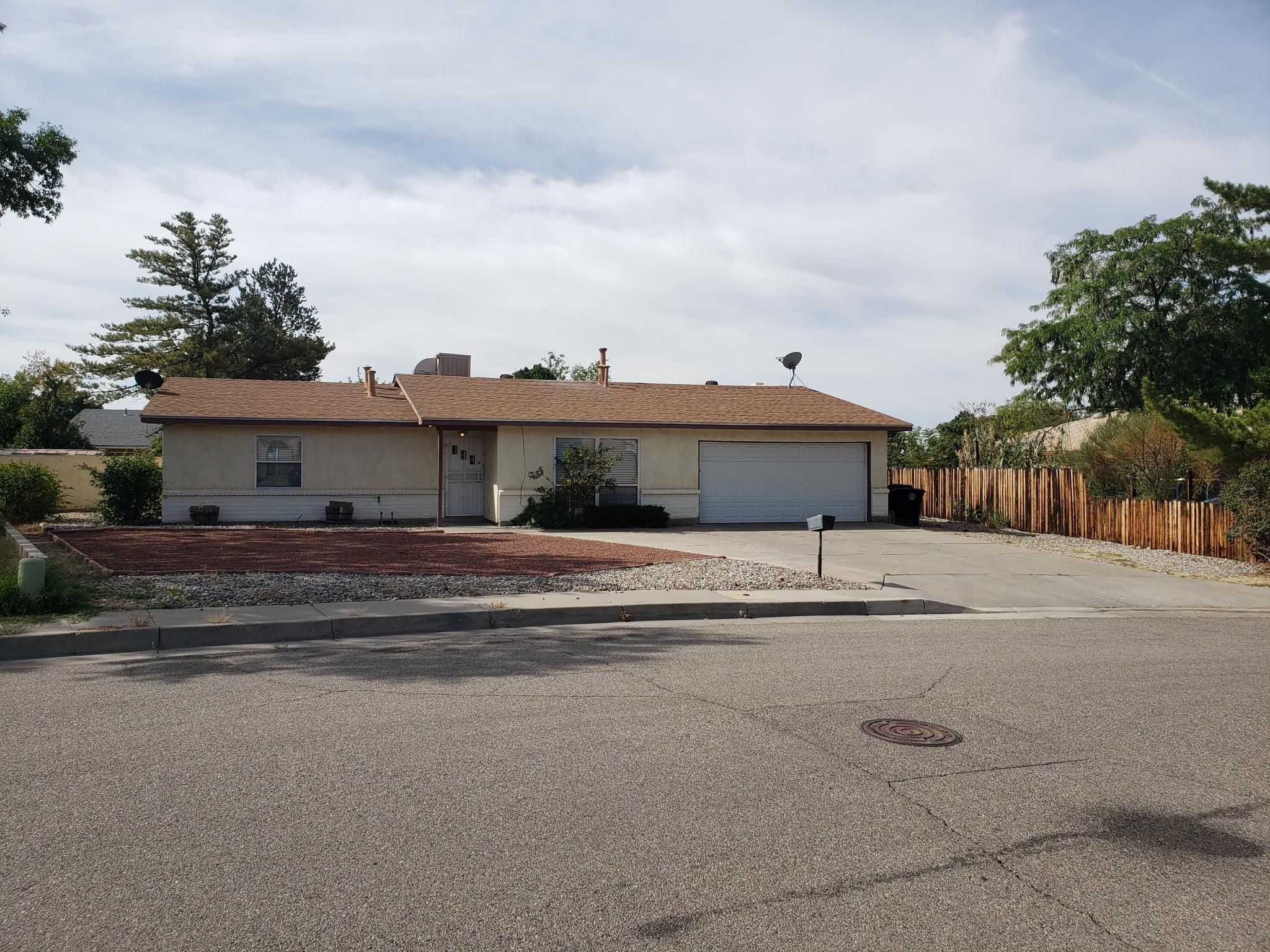 6100 Azure Ave NE, Albuquerque, NM 87109 - See Est. Value, Schools & More