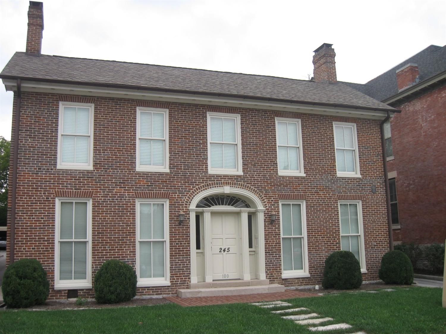 245 S Limestone, Lexington, KY 40508 - See Est. Value, Schools & More