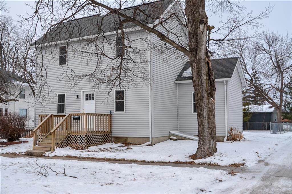 915 G Ave, Nevada, IA 50201 - See Est. Value, Schools & More
