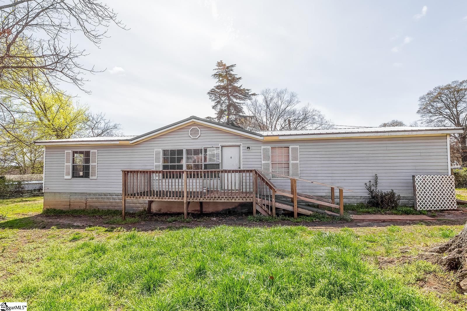 240 Main St, Converse, SC 29329 - See Est. Value, Schools & More