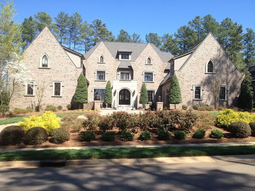 3015 Kings Manor Dr, Matthews, NC 28104 - See Est. Value, Schools & More